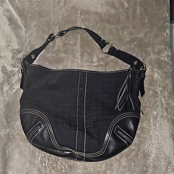 Coach | Bags | Coach Signature Hobo Shoulder Bag | Poshmark